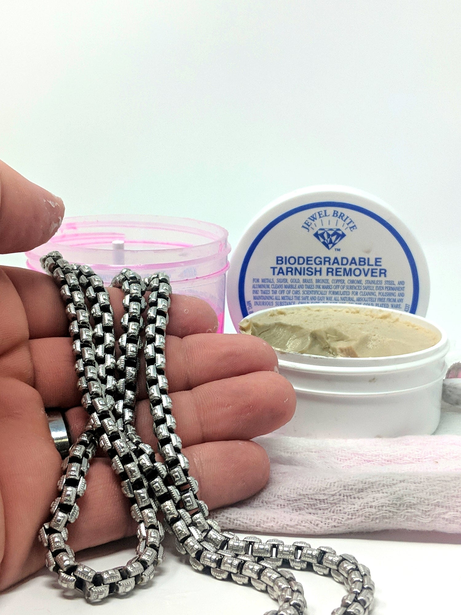 How To Clean a Silver Chain – Jewel Brite